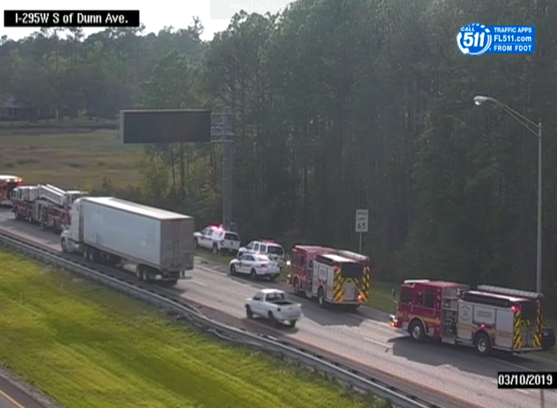 Crash on 295 south of Dunn Avenue