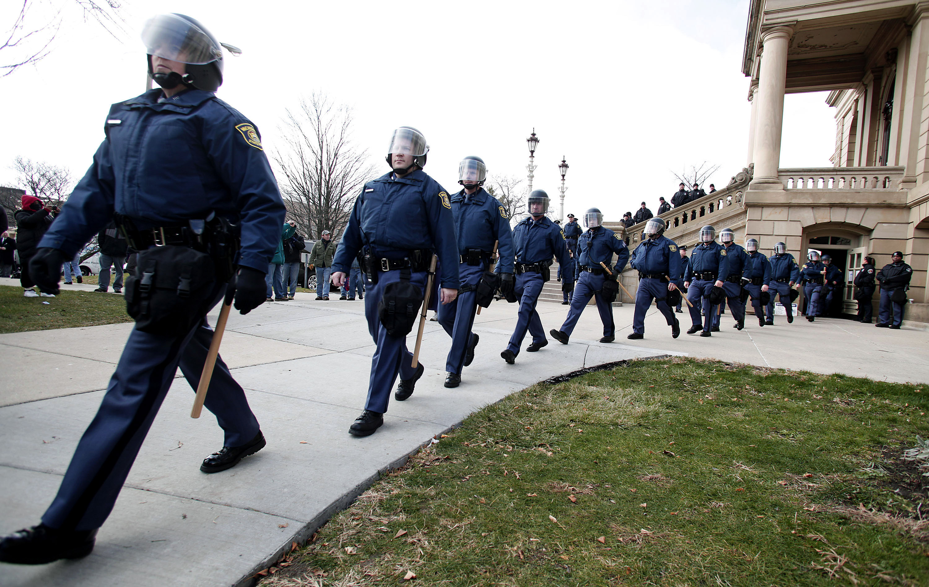 Michigan State Police use helicopter to help apprehend alleged peeping ...