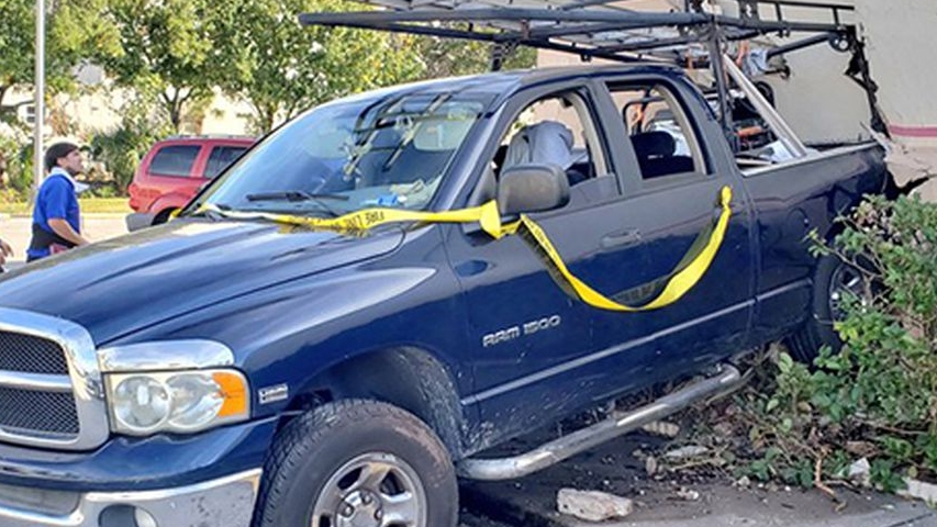 Florida man flees after crashing truck into Chuck E.Cheese, authorities say