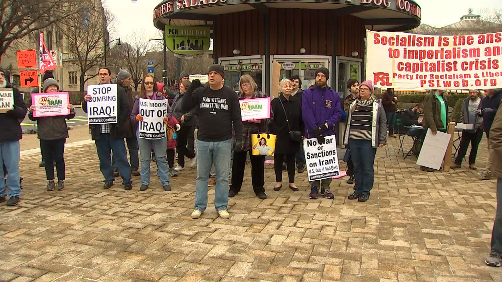 Photos: Over a hundred take part in anti-war protest in Pittsburgh – WPXI
