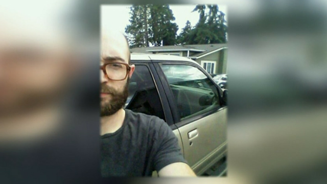 Vigilante nabs suspected child predator after posing as young girl ...