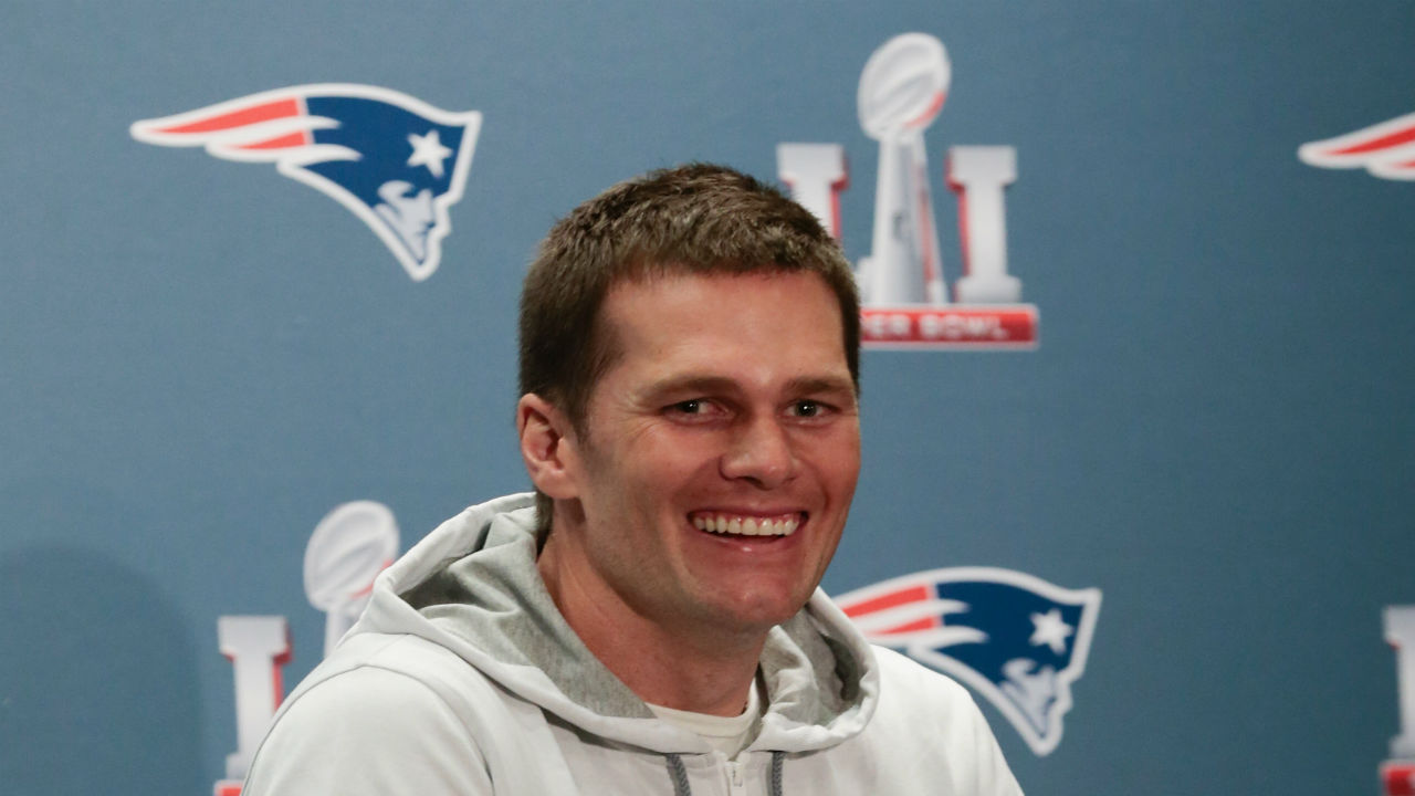 Tom Brady reportedly has stitches removed from hand – WPXI