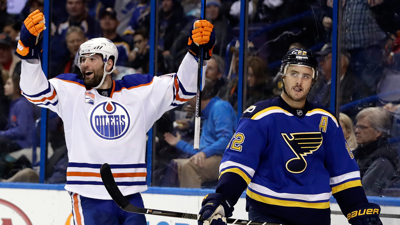 NHL player chokes up about his son seeing him score a goal – Boston 25 News