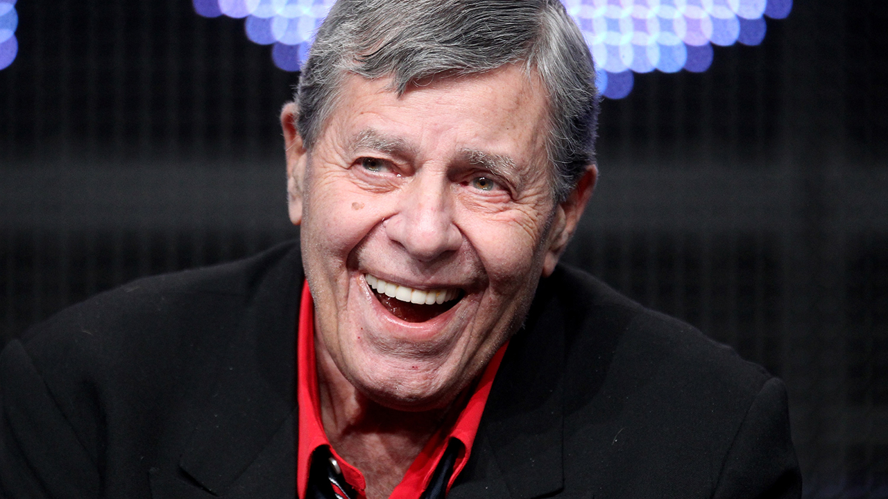 Jerry Lewis wound up in a Las Vegas hospital after a health scare – WSOC TV