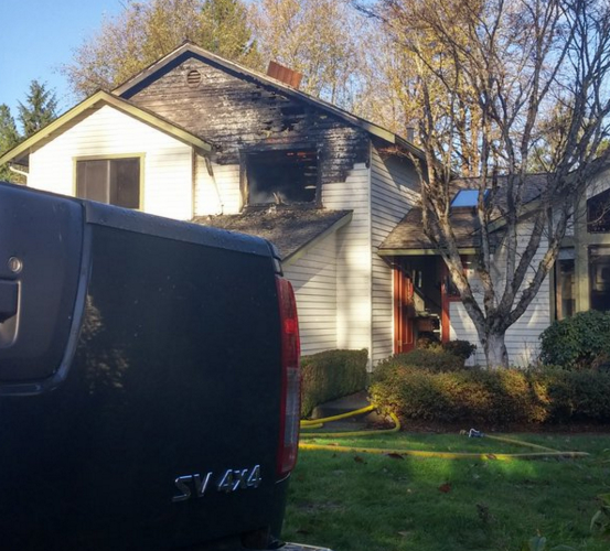 House fire in Renton quickly extinguished – KIRO 7 News Seattle
