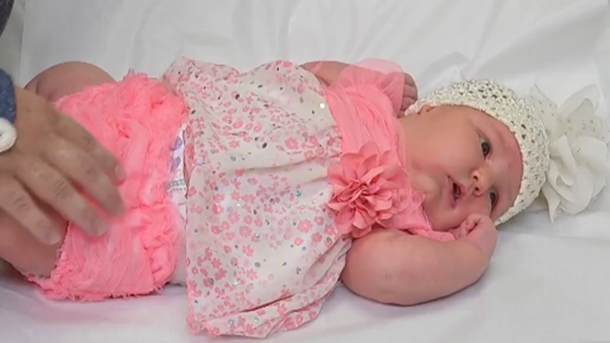 Florida mom gives birth to 13-pound baby; see the photos – WPXI