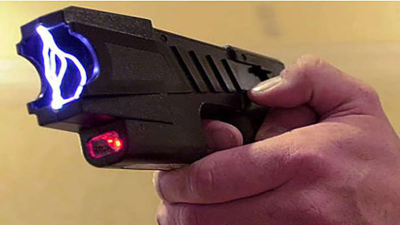 Man dies after being shocked with Taser 15 times, deputies face no ...