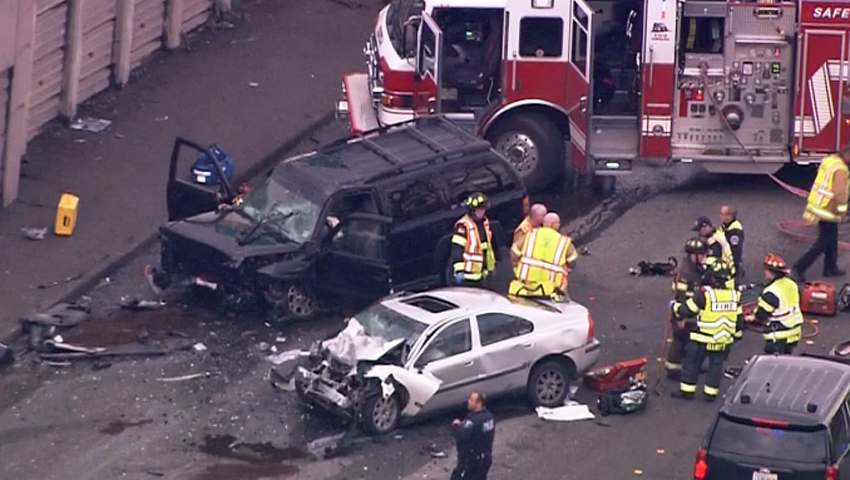 1 dead, 2 critically injured in Renton head-on crash