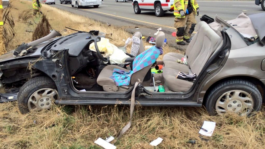 Crash closes I-5 lanes near JBLM – KIRO 7 News Seattle