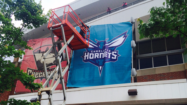 Arena logos change as Hornets announcement comes – WSOC TV