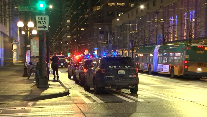 Seattle police investigate downtown stabbing – KIRO 7 News Seattle