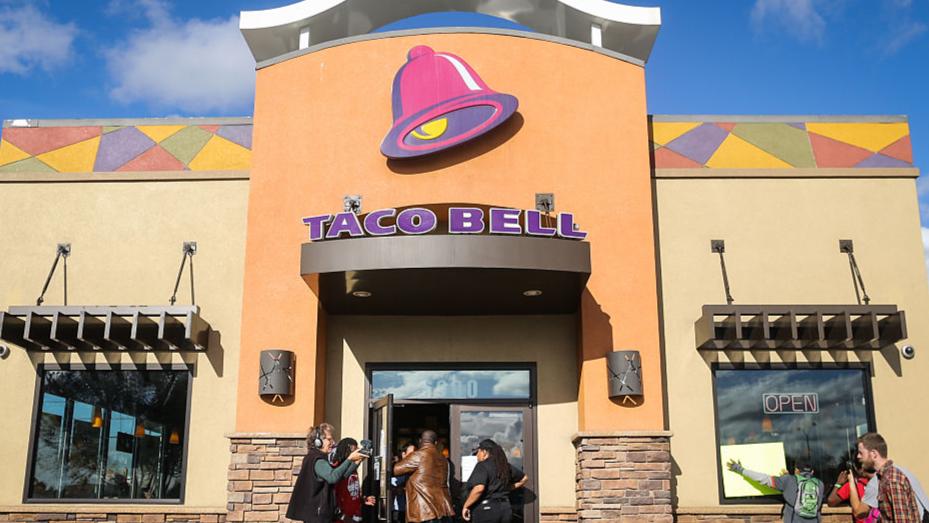 Taco Bell to add self-serve ordering kiosks – KIRO 7 News Seattle
