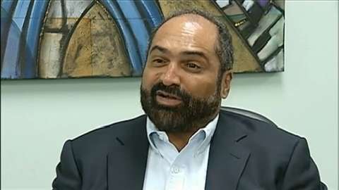Franco Harris recreates 'Immaculate Reception' in place of statue at ...