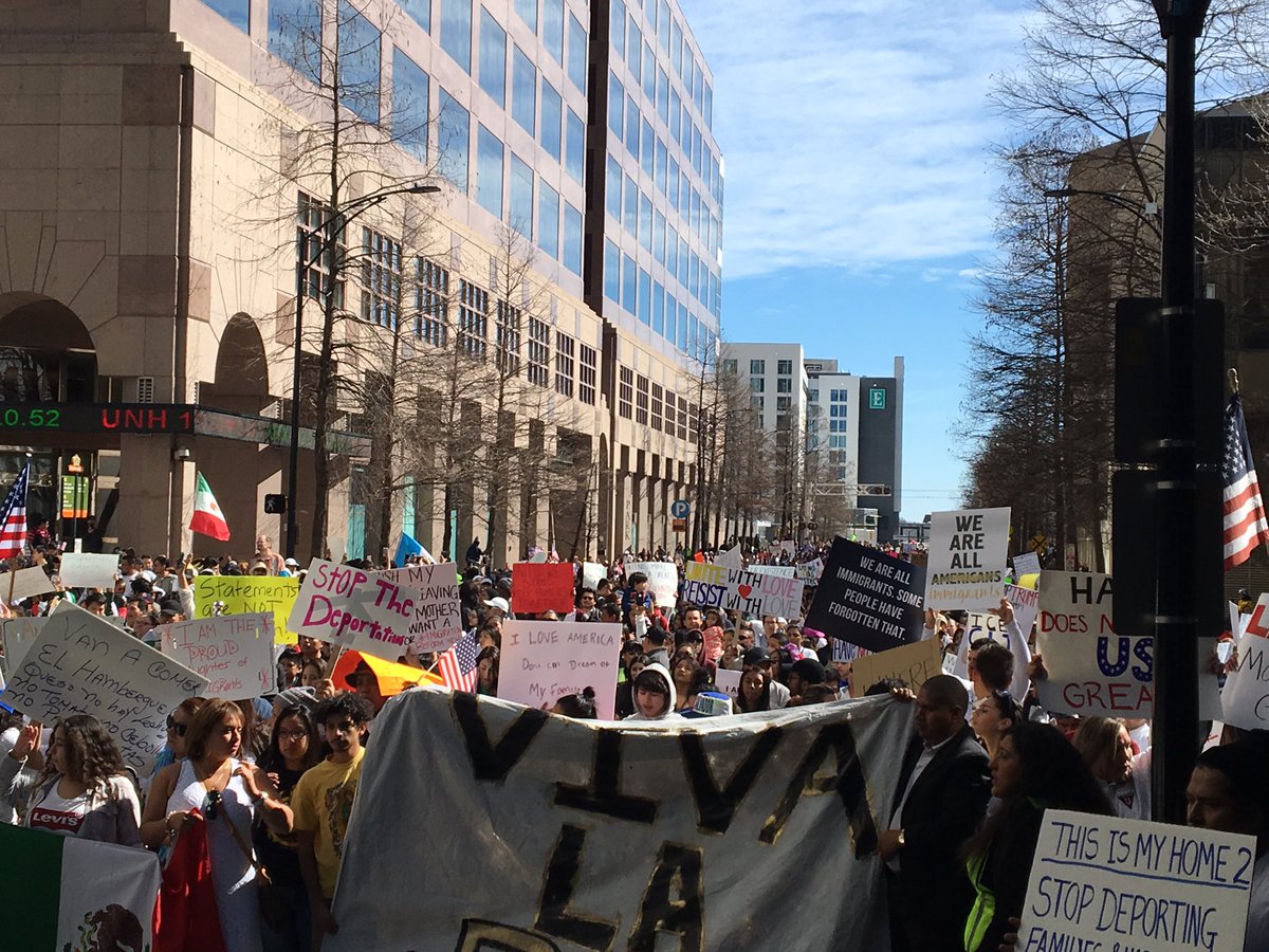 More than 250 businesses feel effects of immigrant work strike – WSOC TV