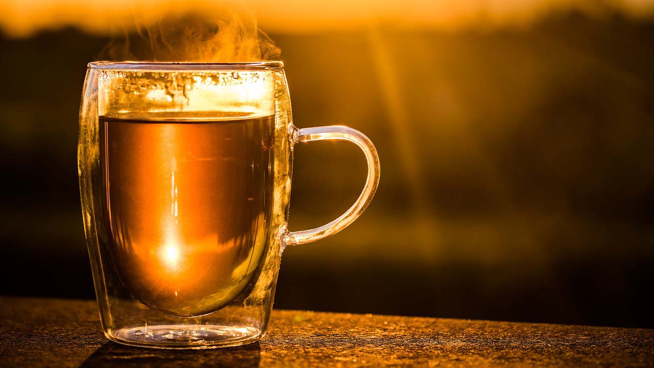 Don't drink piping hot tea. Here's why – WPXI