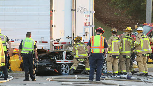 Man dies after Ga. 316 crash