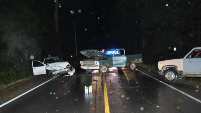 1 dead in three-vehicle crash in Kitsap County – KIRO 7 News Seattle